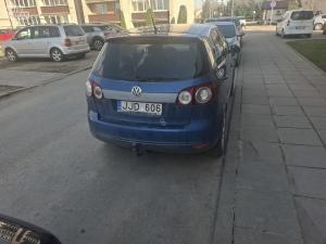 Volkswagen Golf Plus 2007 in Kretinga, with an engine capacity of 1.90 L and mileage of 287 thousand km for 700 €, photo 4 on AUTOMOTO.COM.LV