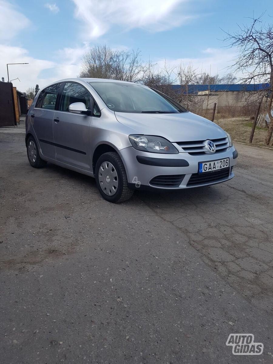 Volkswagen Golf Plus 2007 Viļņa, ar dzinēja tilpumu 1.90 L un nobraukumu 230 tūkst. km par 1400 €, foto 5 vietnē AUTOMOTO.COM.LV