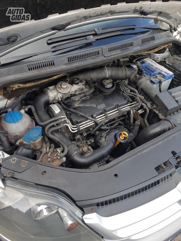 Volkswagen Golf Plus 2007 Viļņa, ar dzinēja tilpumu 1.90 L un nobraukumu 230 tūkst. km par 1400 €, foto 10 vietnē AUTOMOTO.COM.LV