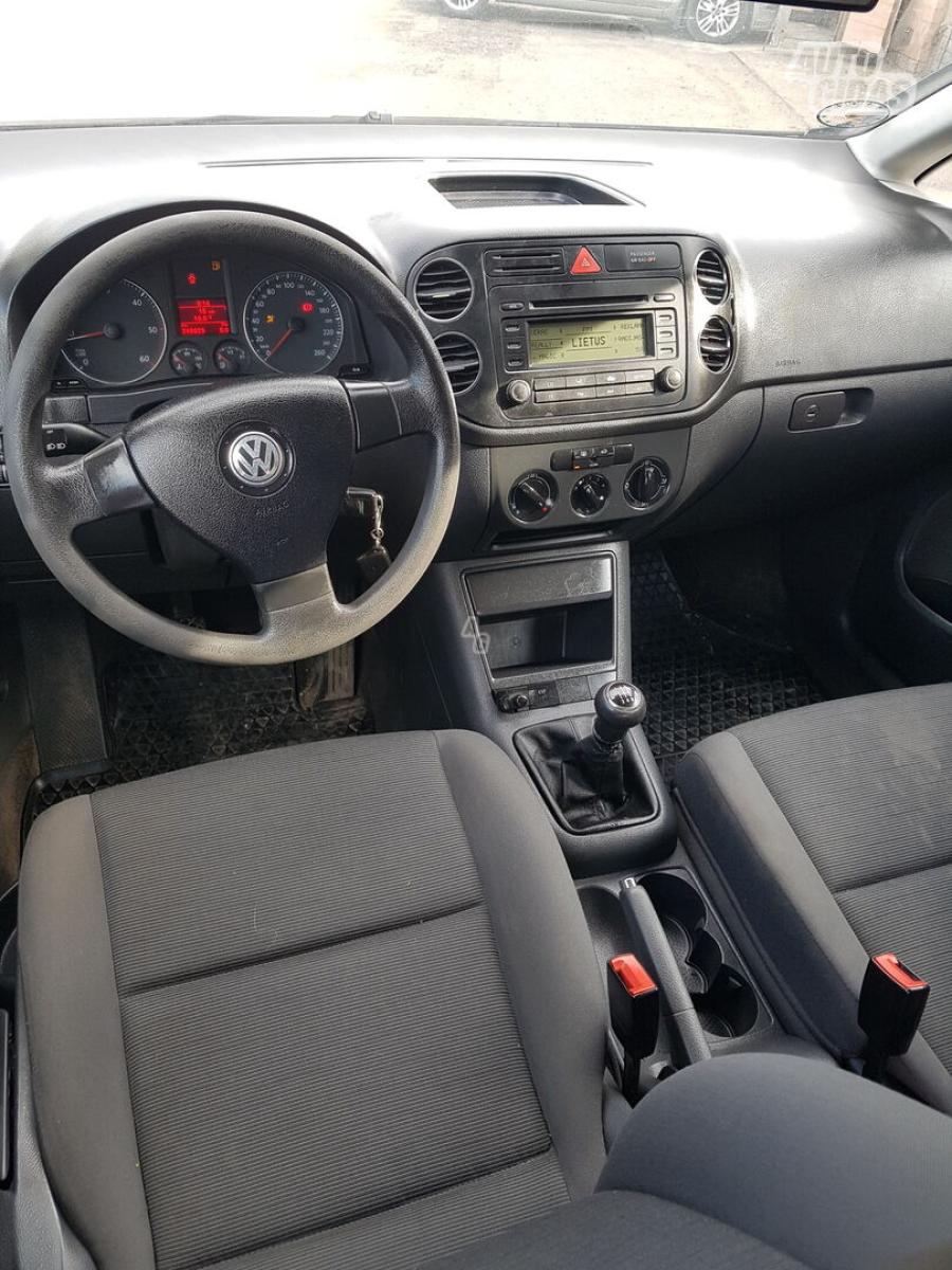 Volkswagen Golf Plus 2007 Viļņa, ar dzinēja tilpumu 1.90 L un nobraukumu 230 tūkst. km par 1400 €, foto 13 vietnē AUTOMOTO.COM.LV