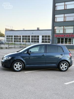 Volkswagen Golf Plus 2007 Kauņa, ar dzinēja tilpumu 2.00 L un nobraukumu 390 tūkst. km par 1400 €, foto 6 vietnē AUTOMOTO.COM.LV