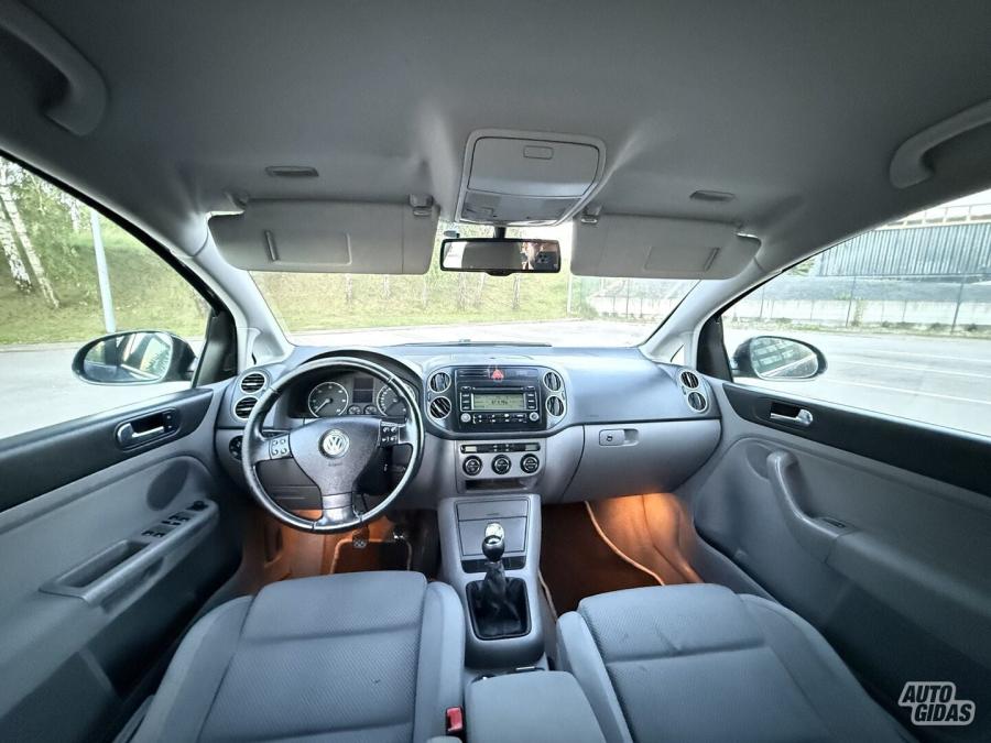 Volkswagen Golf Plus 2007 Kauņa, ar dzinēja tilpumu 2.00 L un nobraukumu 390 tūkst. km par 1400 €, foto 25 vietnē AUTOMOTO.COM.LV