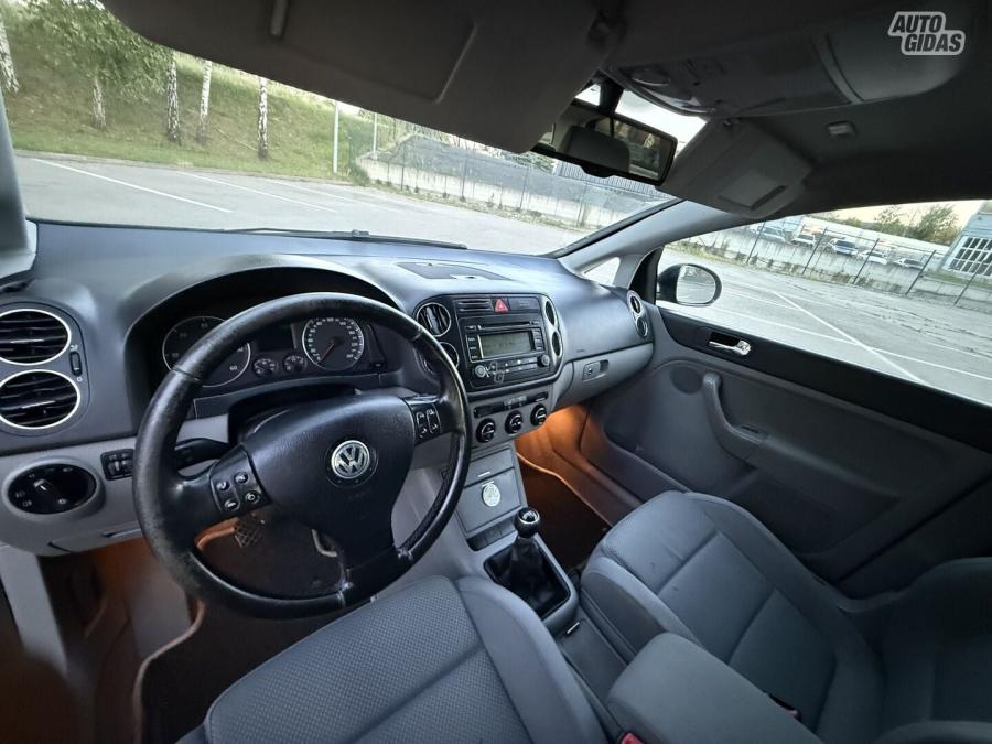 Volkswagen Golf Plus 2007 Kauņa, ar dzinēja tilpumu 2.00 L un nobraukumu 390 tūkst. km par 1400 €, foto 28 vietnē AUTOMOTO.COM.LV