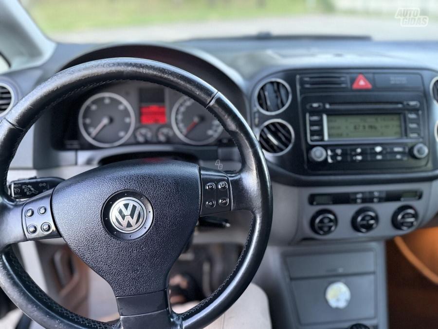 Volkswagen Golf Plus 2007 Kauņa, ar dzinēja tilpumu 2.00 L un nobraukumu 390 tūkst. km par 1400 €, foto 33 vietnē AUTOMOTO.COM.LV