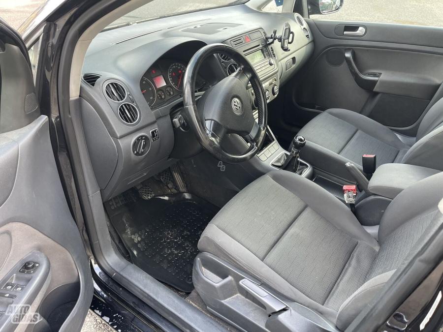 Volkswagen Golf Plus 2007 Viļņa, ar dzinēja tilpumu 1.90 L un nobraukumu 0 tūkst. km par 1550 €, foto 17 vietnē AUTOMOTO.COM.LV