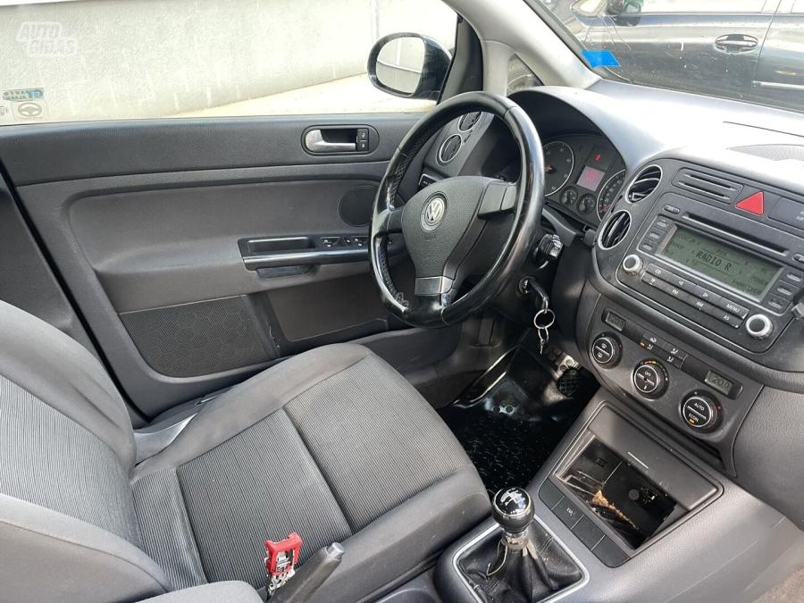 Volkswagen Golf Plus 2007 Viļņa, ar dzinēja tilpumu 1.90 L un nobraukumu 0 tūkst. km par 1550 €, foto 23 vietnē AUTOMOTO.COM.LV