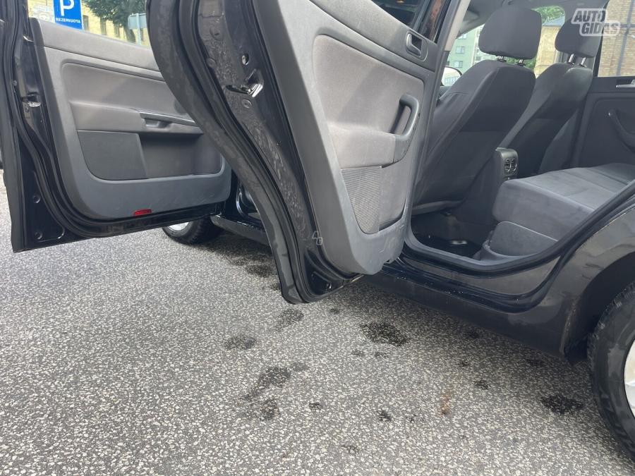 Volkswagen Golf Plus 2007 Viļņa, ar dzinēja tilpumu 1.90 L un nobraukumu 0 tūkst. km par 1550 €, foto 25 vietnē AUTOMOTO.COM.LV