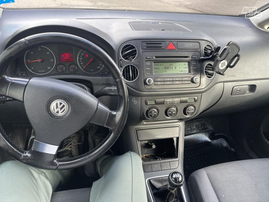 Volkswagen Golf Plus 2007 Viļņa, ar dzinēja tilpumu 1.90 L un nobraukumu 0 tūkst. km par 1550 €, foto 29 vietnē AUTOMOTO.COM.LV