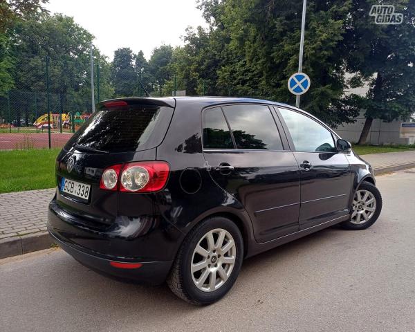 Volkswagen Golf Plus 2007 Kauņa, ar dzinēja tilpumu 2.00 L un nobraukumu 258 tūkst. km par 2450 €, foto 4 vietnē AUTOMOTO.COM.LV