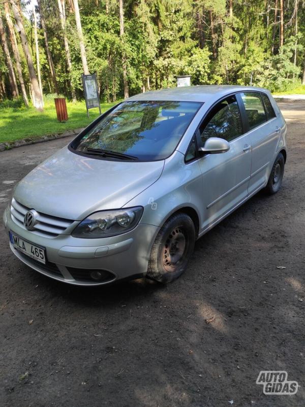 Volkswagen Golf Plus 2007 in Kaunas, with an engine capacity of 1.60 L and mileage of 336 thousand km for 1500 €, photo 3 on AUTOMOTO.COM.LV