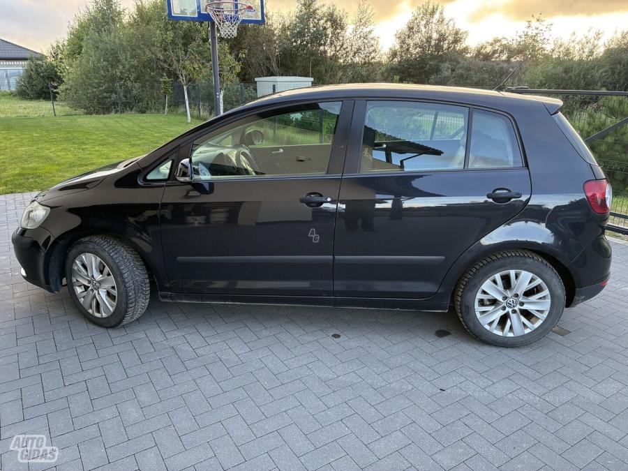 Volkswagen Golf Plus 2007 in Palanga, with an engine capacity of 1.90 L and mileage of 280 thousand km for 2499 €, photo 3 on AUTOMOTO.COM.LV