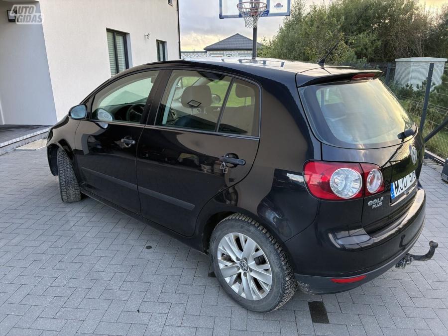 Volkswagen Golf Plus 2007 in Palanga, with an engine capacity of 1.90 L and mileage of 280 thousand km for 2499 €, photo 4 on AUTOMOTO.COM.LV