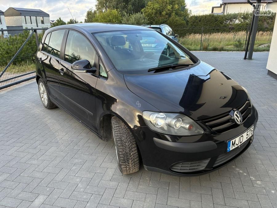 Volkswagen Golf Plus 2007 in Palanga, with an engine capacity of 1.90 L and mileage of 280 thousand km for 2499 €, photo 7 on AUTOMOTO.COM.LV