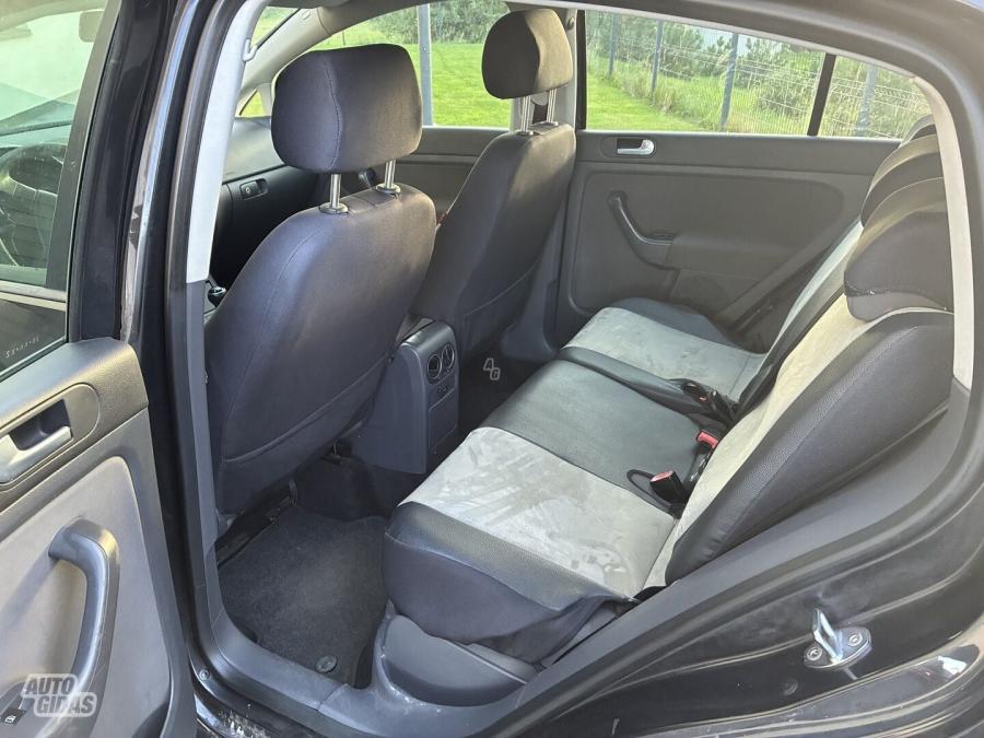 Volkswagen Golf Plus 2007 in Palanga, with an engine capacity of 1.90 L and mileage of 280 thousand km for 2499 €, photo 12 on AUTOMOTO.COM.LV