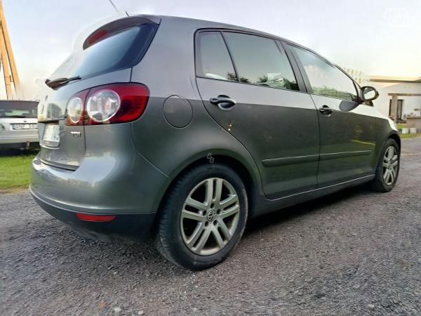 Volkswagen Golf Plus 2007 Alīta, ar dzinēja tilpumu 1.90 L un nobraukumu 286 tūkst. km par 2350 €, foto 4 vietnē AUTOMOTO.COM.LV