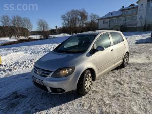 Volkswagen Golf Plus 2008 in Valmiera, with an engine capacity of 1.90 L and mileage of 355 thousand km for 1390 €, photo  on AUTOMOTO.COM.LV
