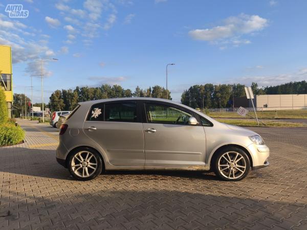 Volkswagen Golf Plus 2008 in Vilnius, with an engine capacity of 1.90 L and mileage of 384 thousand km for 1300 €, photo 4 on AUTOMOTO.COM.LV