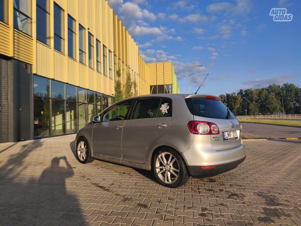 Volkswagen Golf Plus 2008 in Vilnius, with an engine capacity of 1.90 L and mileage of 384 thousand km for 1300 €, photo 7 on AUTOMOTO.COM.LV