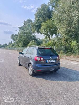 Volkswagen Golf Plus 2008 in Marijampole, with an engine capacity of 1.90 L and mileage of 263 thousand km for 2750 €, photo 3 on AUTOMOTO.COM.LV