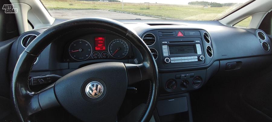 Volkswagen Golf Plus 2008 in Telschi, with an engine capacity of 1.90 L and mileage of 243 thousand km for 2300 €, photo 14 on AUTOMOTO.COM.LV