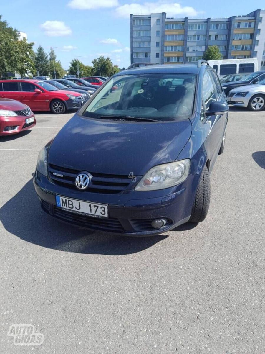 Volkswagen Golf Plus 2008 in Jonava, with an engine capacity of 1.90 L and mileage of 398 thousand km for 2400 €, photo 1 on AUTOMOTO.COM.LV