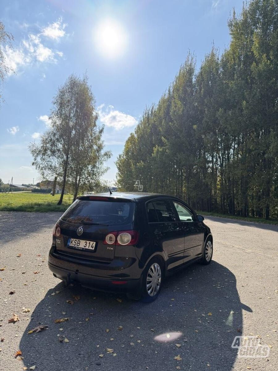 Volkswagen Golf Plus 2008 in Plunge, with an engine capacity of 1.90 L and mileage of 227 thousand km for 1700 €, photo 4 on AUTOMOTO.COM.LV