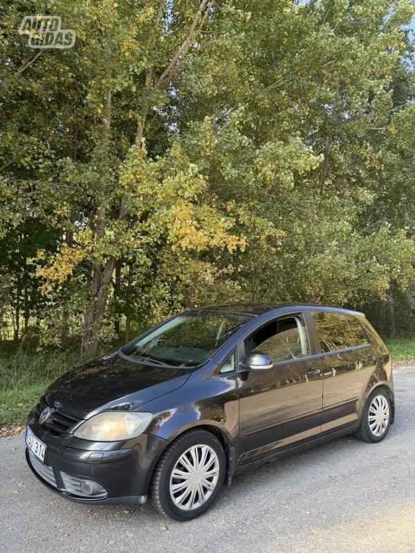 Volkswagen Golf Plus 2008 in Plunge, with an engine capacity of 1.90 L and mileage of 227 thousand km for 1700 €, photo 6 on AUTOMOTO.COM.LV