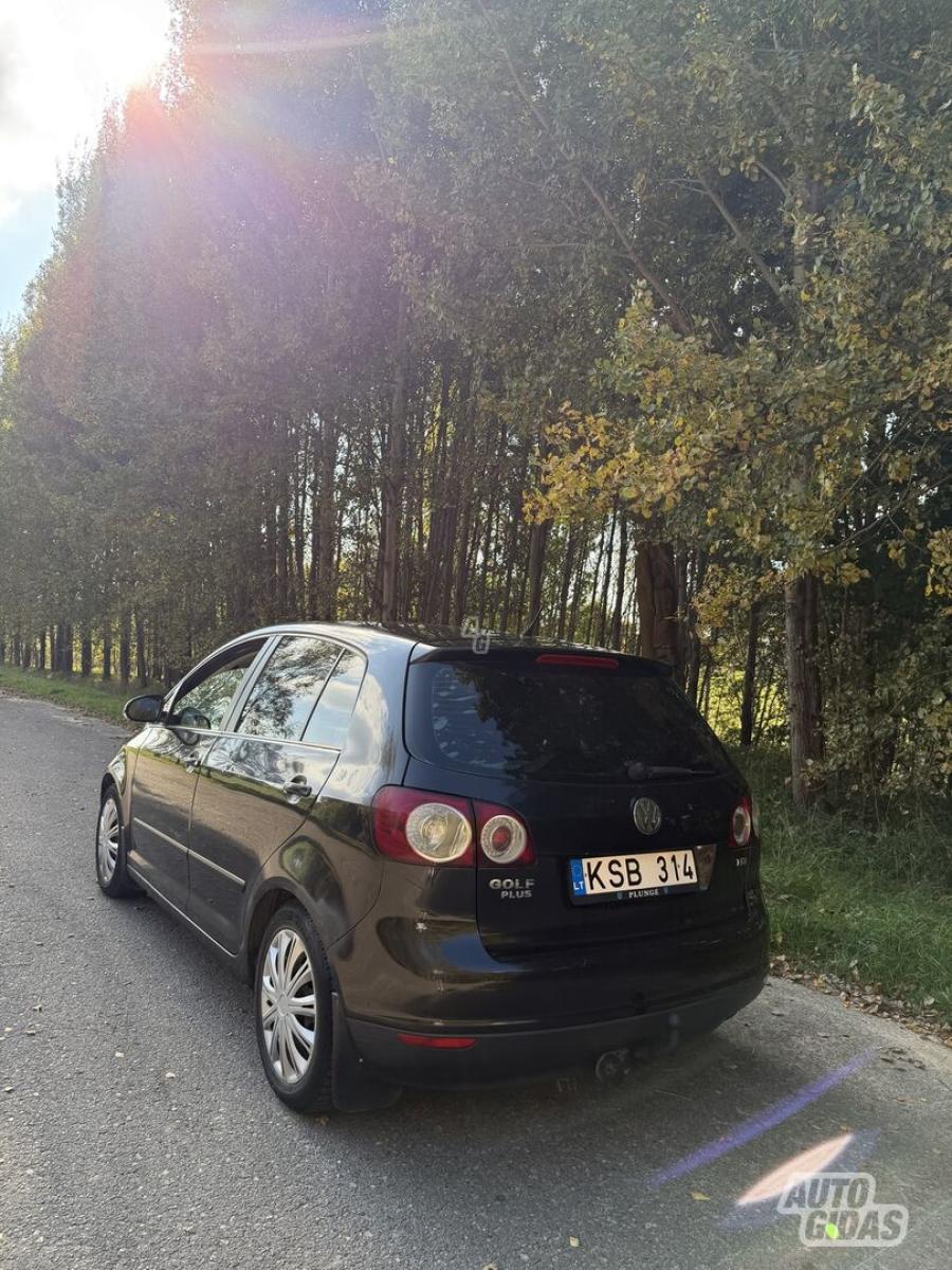 Volkswagen Golf Plus 2008 in Plunge, with an engine capacity of 1.90 L and mileage of 227 thousand km for 1700 €, photo 7 on AUTOMOTO.COM.LV