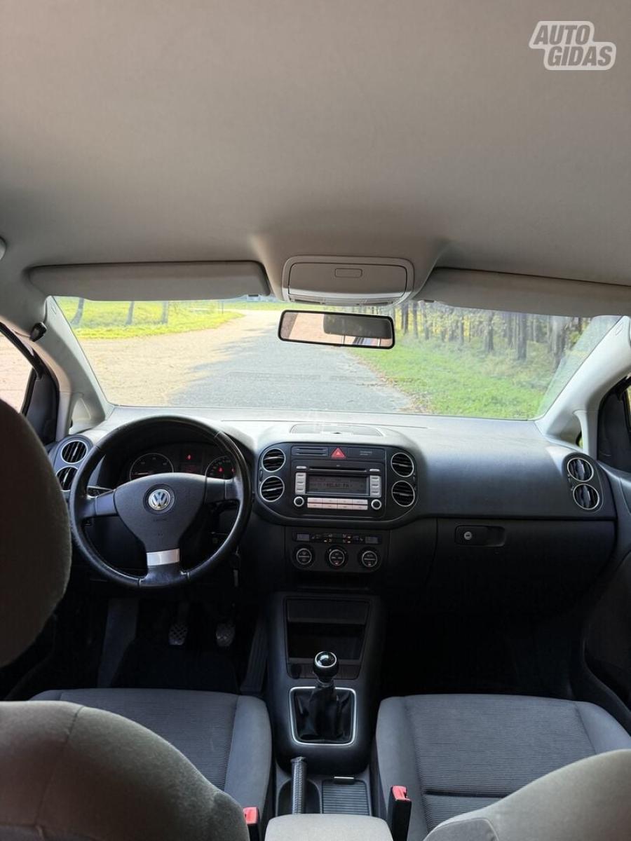 Volkswagen Golf Plus 2008 in Plunge, with an engine capacity of 1.90 L and mileage of 227 thousand km for 1700 €, photo 11 on AUTOMOTO.COM.LV