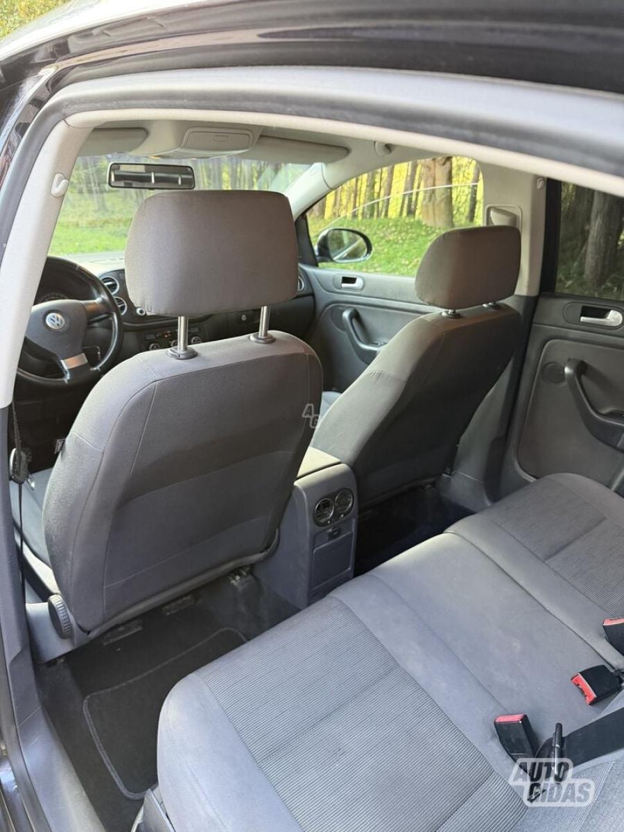 Volkswagen Golf Plus 2008 in Plunge, with an engine capacity of 1.90 L and mileage of 227 thousand km for 1700 €, photo 12 on AUTOMOTO.COM.LV