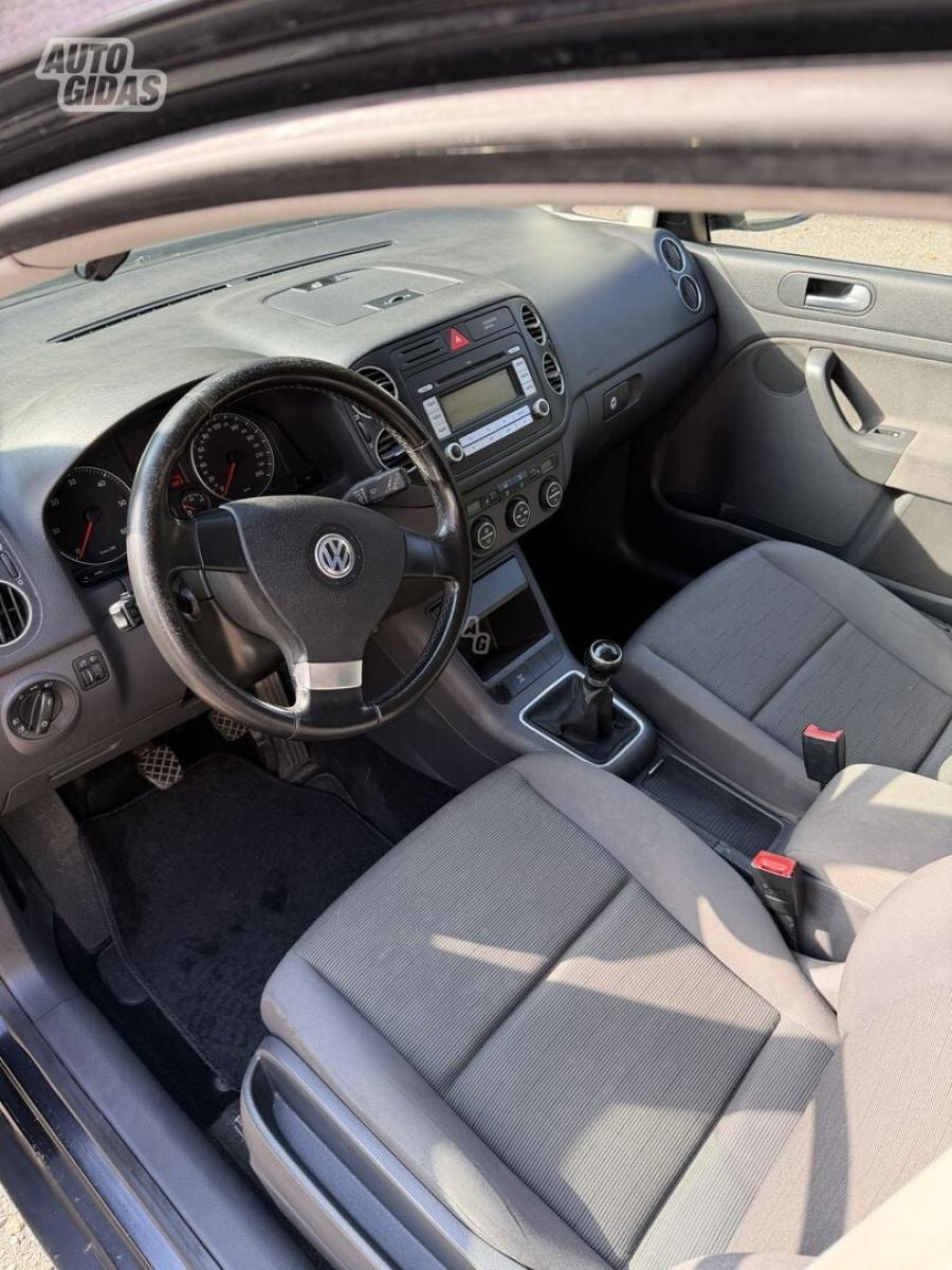 Volkswagen Golf Plus 2008 in Plunge, with an engine capacity of 1.90 L and mileage of 227 thousand km for 1700 €, photo 14 on AUTOMOTO.COM.LV
