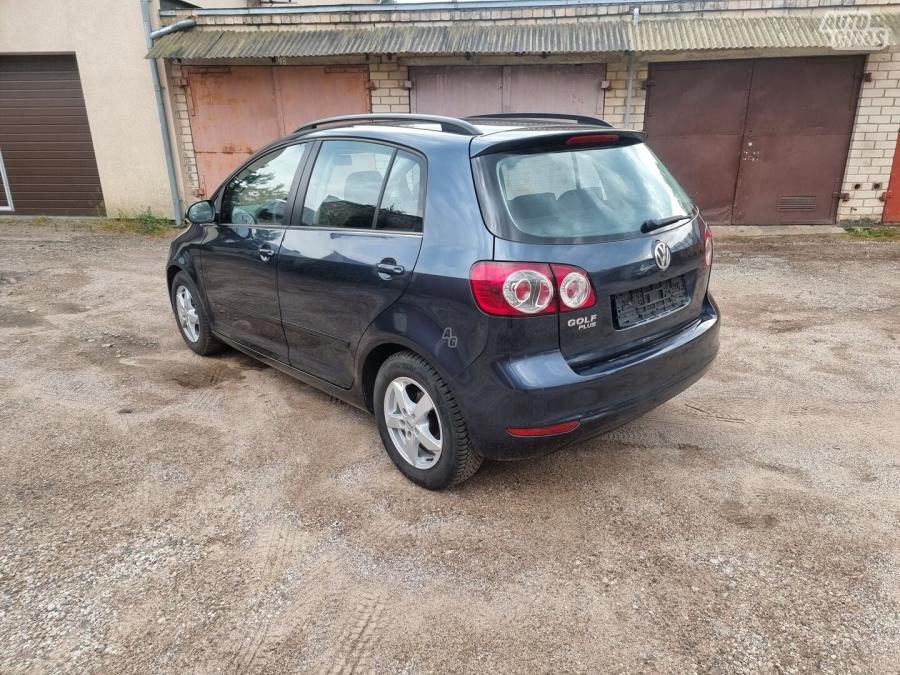 Volkswagen Golf Plus 2009 Alīta, ar dzinēja tilpumu 1.40 L un nobraukumu 146 tūkst. km par 3350 €, foto 8 vietnē AUTOMOTO.COM.LV