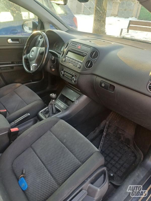 Volkswagen Golf Plus 2010 Kauņa, ar dzinēja tilpumu 2.00 L un nobraukumu 317 tūkst. km par 3500 €, foto 7 vietnē AUTOMOTO.COM.LV