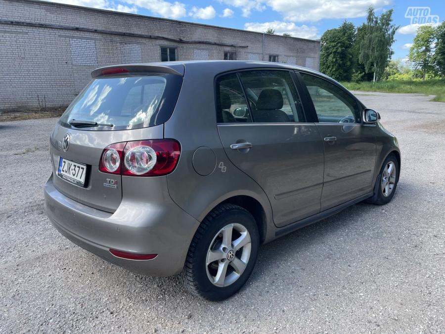 Volkswagen Golf Plus 2010 in Birzai, with an engine capacity of 1.60 L and mileage of 277 thousand km for 2550 €, photo 8 on AUTOMOTO.COM.LV