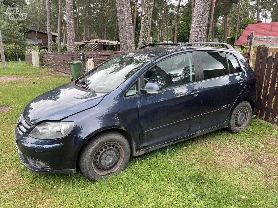Volkswagen Golf Plus 2010 Kauņa, ar dzinēja tilpumu 1.40 L un nobraukumu 230 tūkst. km par 600 €, foto 4 vietnē AUTOMOTO.COM.LV