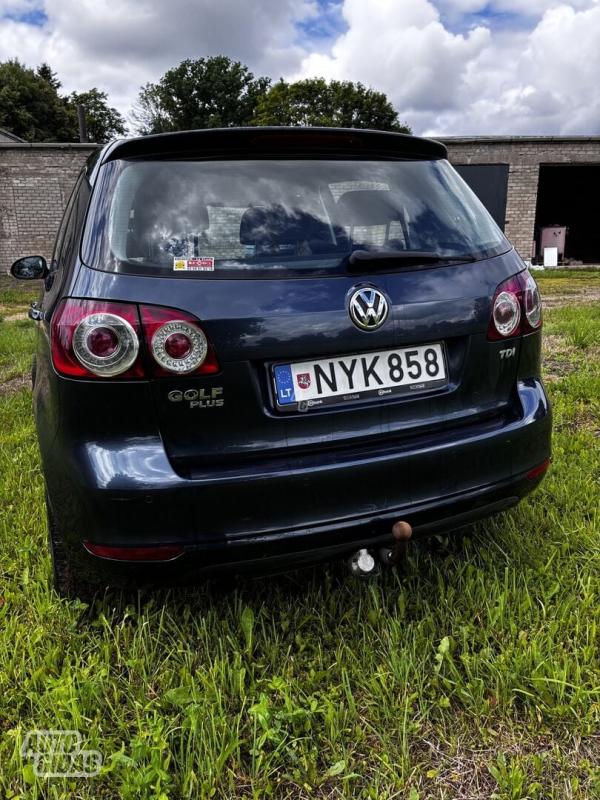 Volkswagen Golf Plus 2010 in Klaipeda, with an engine capacity of 1.60 L and mileage of 294 thousand km for 4000 €, photo 3 on AUTOMOTO.COM.LV