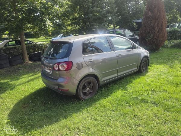 Volkswagen Golf Plus 2010 Viļņa, ar dzinēja tilpumu 1.60 L un nobraukumu 267 tūkst. km par 2250 €, foto 6 vietnē AUTOMOTO.COM.LV