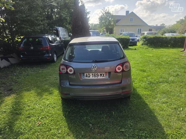 Volkswagen Golf Plus 2010 Viļņa, ar dzinēja tilpumu 1.60 L un nobraukumu 267 tūkst. km par 2250 €, foto 7 vietnē AUTOMOTO.COM.LV