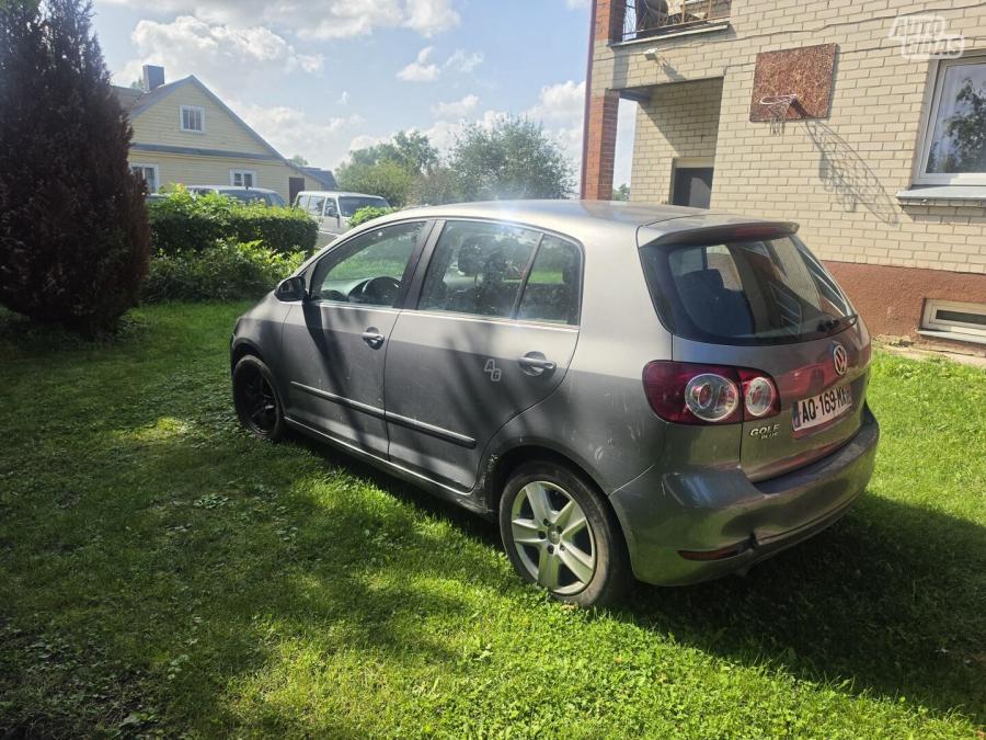 Volkswagen Golf Plus 2010 Viļņa, ar dzinēja tilpumu 1.60 L un nobraukumu 267 tūkst. km par 2250 €, foto 10 vietnē AUTOMOTO.COM.LV