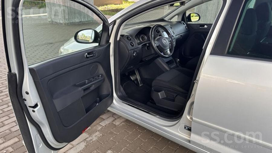 Volkswagen Golf Plus 2011 Daugavpils, ar dzinēja tilpumu 2.00 L un nobraukumu 206 tūkst. km par 7550 €, foto 13 vietnē AUTOMOTO.COM.LV