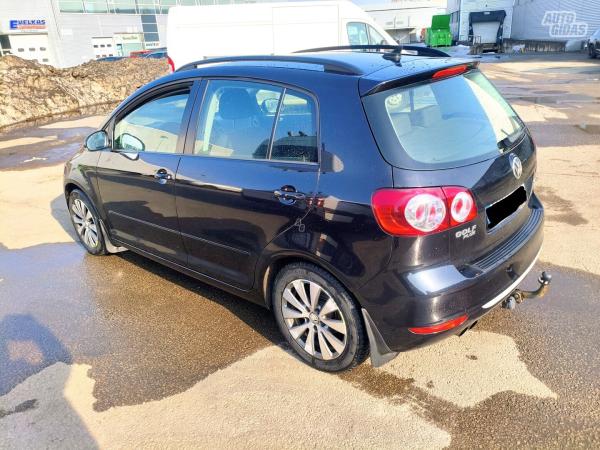 Volkswagen Golf Plus 2011 Viļņa, ar dzinēja tilpumu 2.00 L un nobraukumu 322 tūkst. km par 3500 €, foto 6 vietnē AUTOMOTO.COM.LV