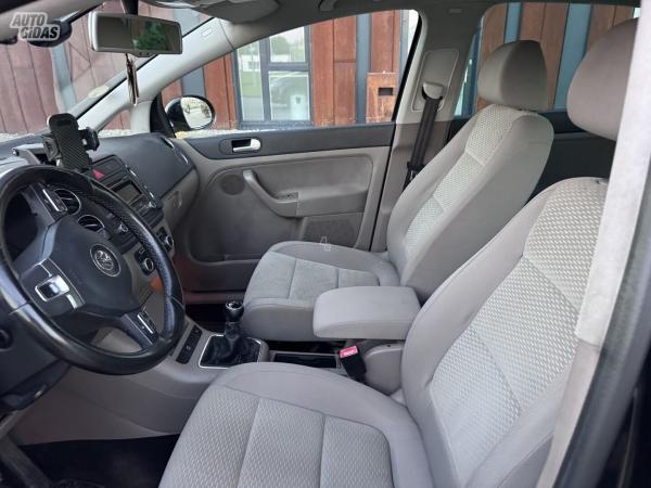 Volkswagen Golf Plus 2011 in Kaunas, with an engine capacity of 1.60 L and mileage of 300 thousand km for 2290 €, photo 9 on AUTOMOTO.COM.LV