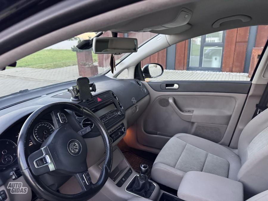Volkswagen Golf Plus 2011 in Kaunas, with an engine capacity of 1.60 L and mileage of 300 thousand km for 2290 €, photo 12 on AUTOMOTO.COM.LV
