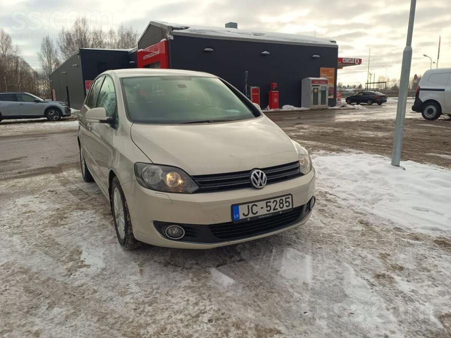 Volkswagen Golf Plus 2012 Rīga, ar dzinēja tilpumu 1.40 L un nobraukumu 194 tūkst. km par 4500 €, foto 1 vietnē AUTOMOTO.COM.LV