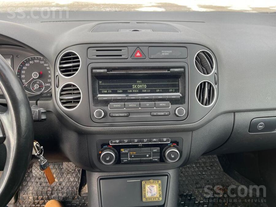 Volkswagen Golf Plus 2012 Rīga, ar dzinēja tilpumu 1.40 L un nobraukumu 194 tūkst. km par 4500 €, foto 7 vietnē AUTOMOTO.COM.LV