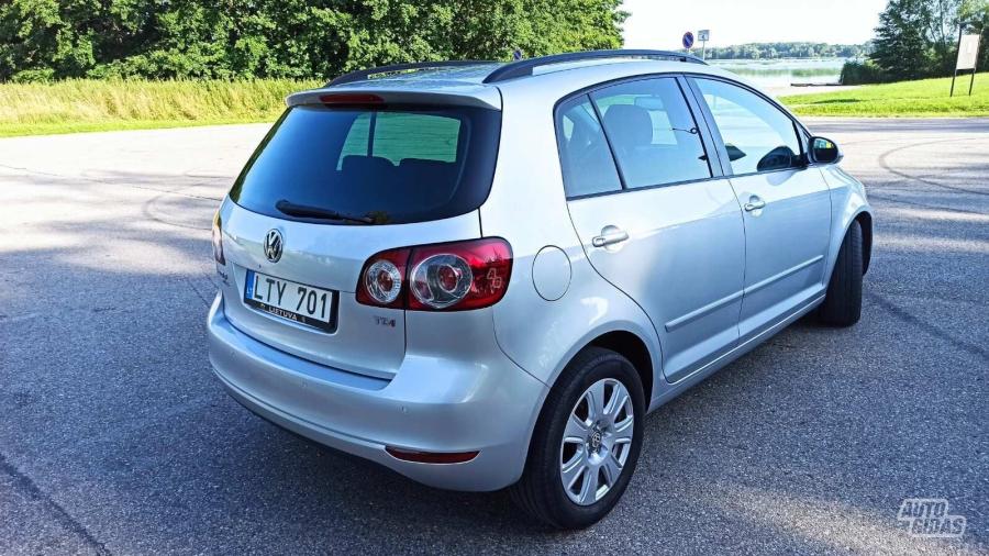 Volkswagen Golf Plus 2012 in Vilkaviskis, with an engine capacity of 1.60 L and mileage of 274 thousand km for 4200 €, photo 3 on AUTOMOTO.COM.LV