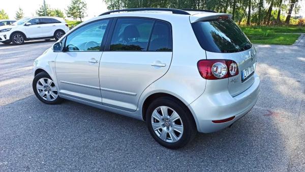 Volkswagen Golf Plus 2012 in Vilkaviskis, with an engine capacity of 1.60 L and mileage of 274 thousand km for 4200 €, photo 3 on AUTOMOTO.COM.LV