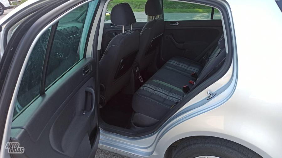 Volkswagen Golf Plus 2012 in Vilkaviskis, with an engine capacity of 1.60 L and mileage of 274 thousand km for 4200 €, photo 7 on AUTOMOTO.COM.LV