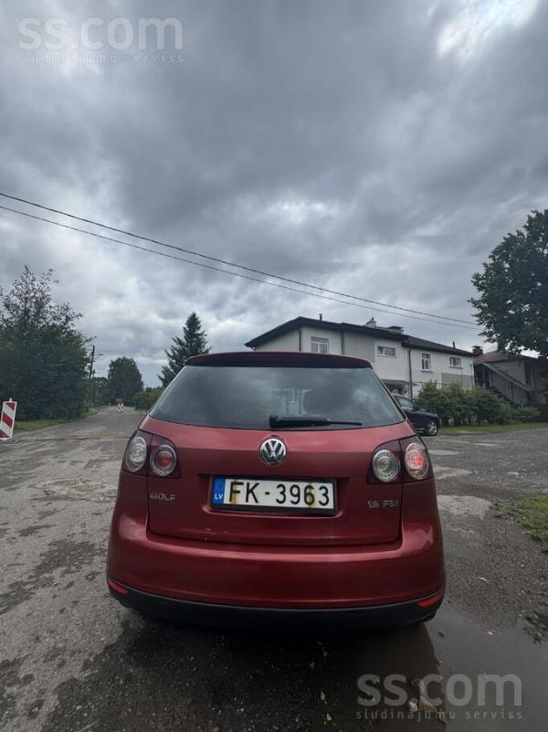 Sarkans Volkswagen Golf Plus 2005 Rīga, ar dzinēja tilpumu 1.60 L un nobraukumu 278 tūkst. km par 1200 €, foto 4 vietnē AUTOMOTO.COM.LV