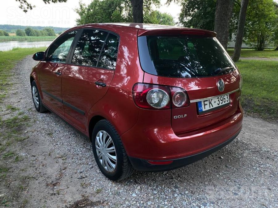 Sarkans Volkswagen Golf Plus 2005 Jelgava, ar dzinēja tilpumu 1.60 L un nobraukumu 278 tūkst. km par 1750 €, foto 7 vietnē AUTOMOTO.COM.LV